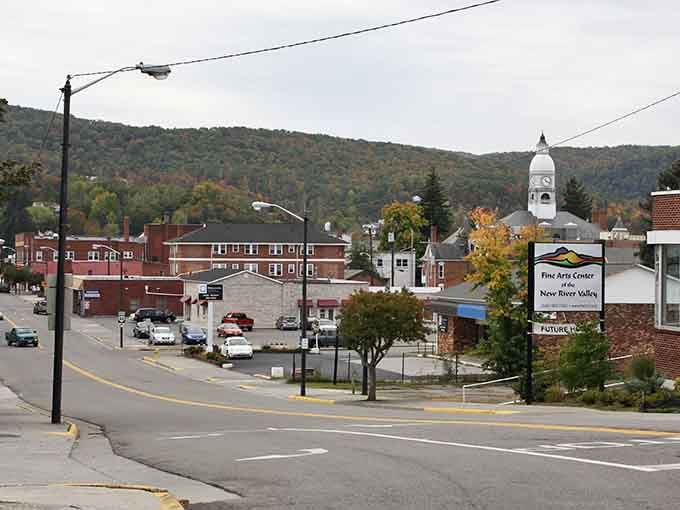 The mountains surrounding Pulaski create a scenic backdrop for this peaceful Virginia town where rent won't drain your bank account.