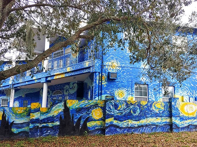 The ultimate Florida plot twist: a suburban home transformed into a swirling masterpiece of blue skies and golden stars that would make Vincent himself do a double-take.