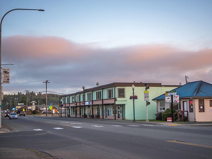 Those pastel skies over downtown Forks prove that Mother Nature knows how to paint better than any artist ever could.