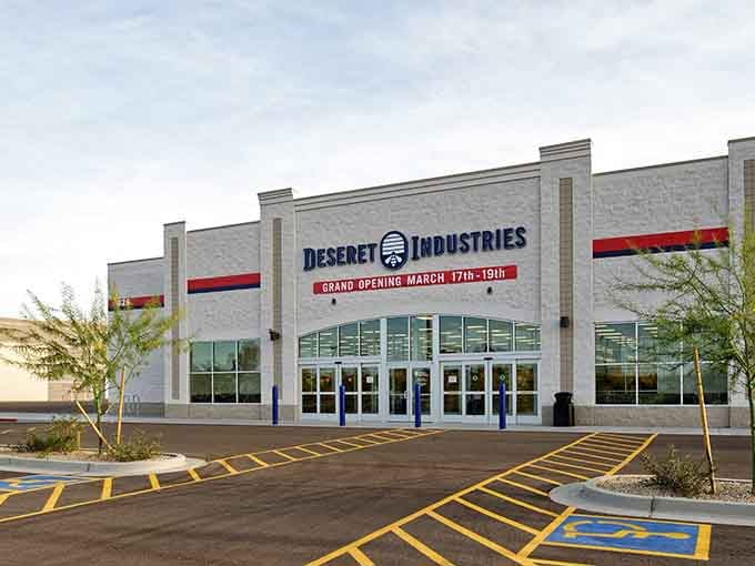 That gleaming storefront isn't a mirage in the desert heat, it's your ticket to bargain hunting paradise in Glendale.