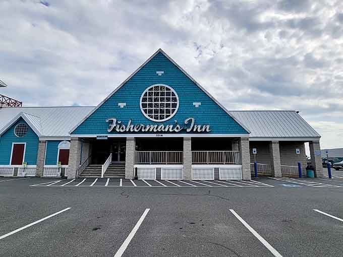 That distinctive turquoise facade isn't just pretty, it's been welcoming hungry travelers across the Bay Bridge for generations.