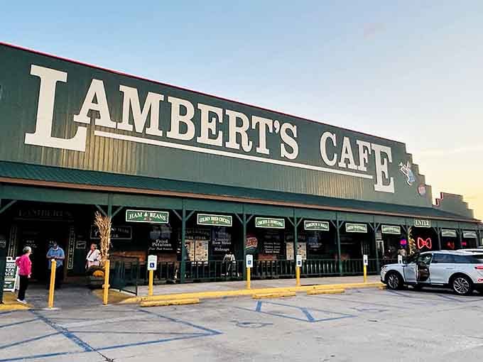 This unassuming storefront hides Missouri's most delightfully chaotic dining experience where bread becomes airborne and hunger meets its match.