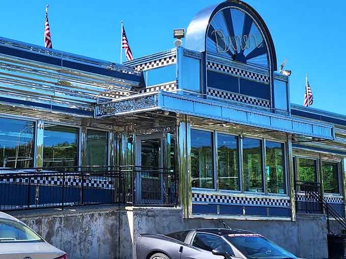 That gleaming blue exterior isn't just eye-catching, it's a beacon calling hungry travelers home to breakfast.