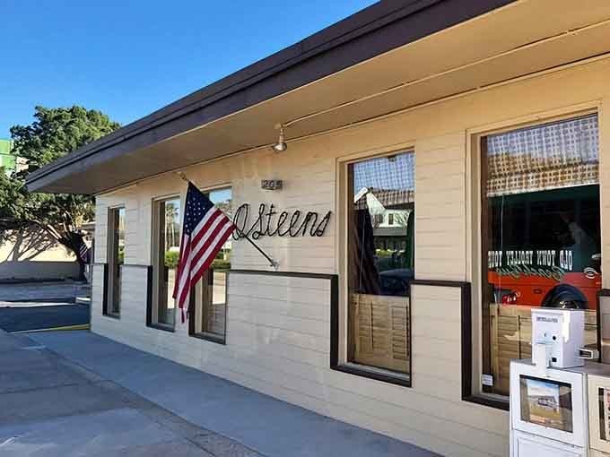 That unassuming cream-colored exterior with the American flag is where seafood dreams come true, friends.