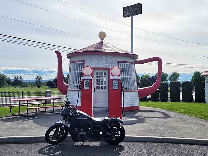 Visit this iconic teapot landmark for a fun photo op that perfectly blends local history with a bit of whimsy.