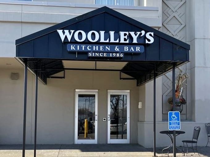 The understated entrance to Woolley's speaks volumes - no flashy gimmicks needed when what awaits inside is this good.