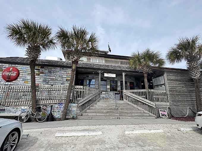 When a place looks this authentically beachy without trying too hard, you know the seafood inside means business.