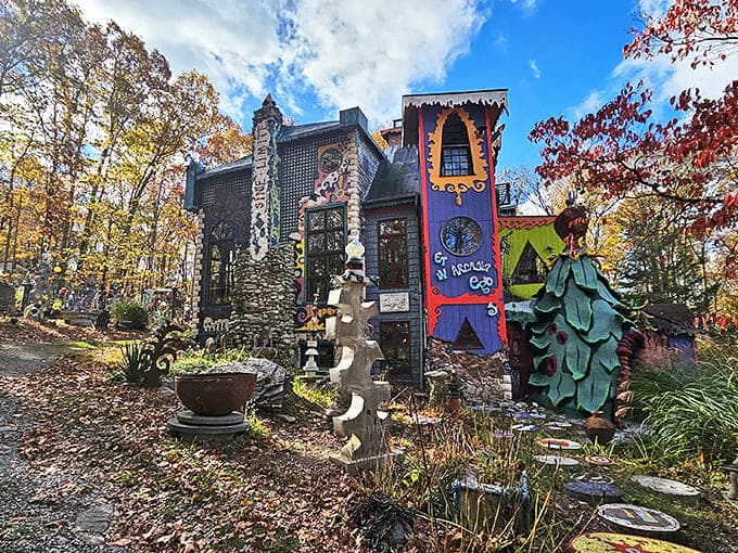 Autumn transforms Luna Parc into a color symphony, where the artist's palette competes with nature's own fall display.