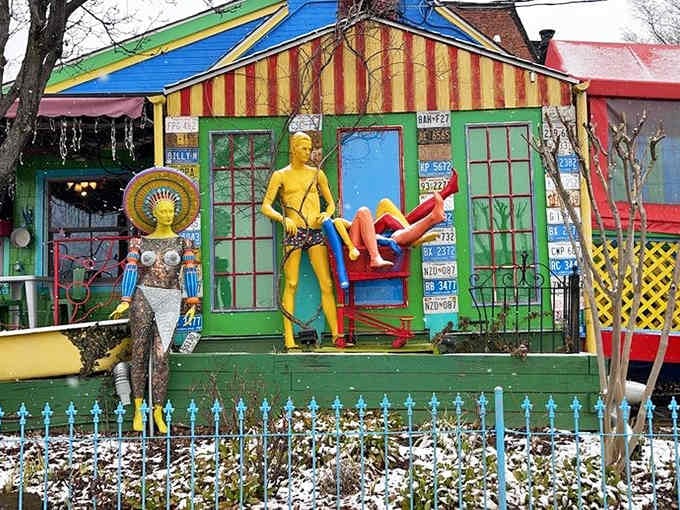 When a building looks this happy, you know the food inside is going to be good too.