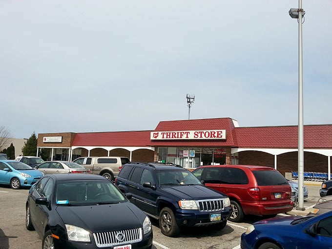 That packed parking lot on a weekday afternoon tells you everything about this place's popularity.