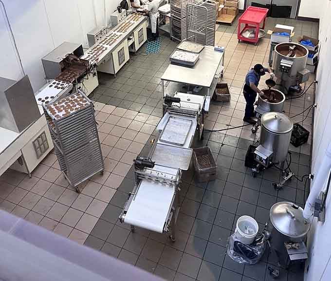 Behind-the-scenes magic where pecans transform from ordinary nuts into objects of pure delicious obsession daily.