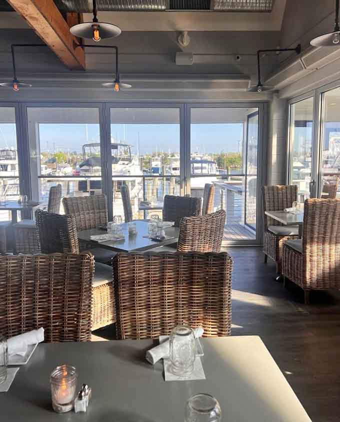 Floor-to-ceiling windows frame the river like nature's own IMAX screen, and the show never gets old.