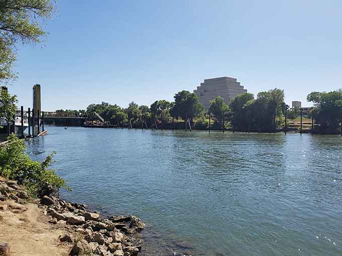 Where the river meets the shore, nature and city blend together in perfect harmony that feels almost too good to be true.