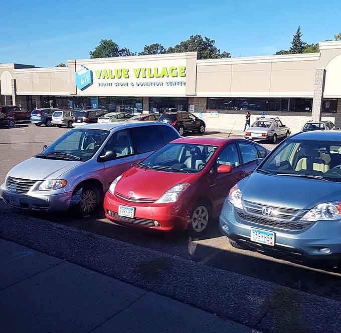 A packed parking lot is basically a five-star Yelp review you can see from the street.