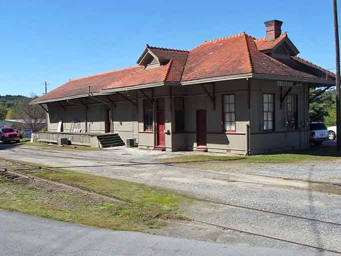 This vintage depot with its terra-cotta roof tiles whispers of steam engines and travelers from a more romantic era.
