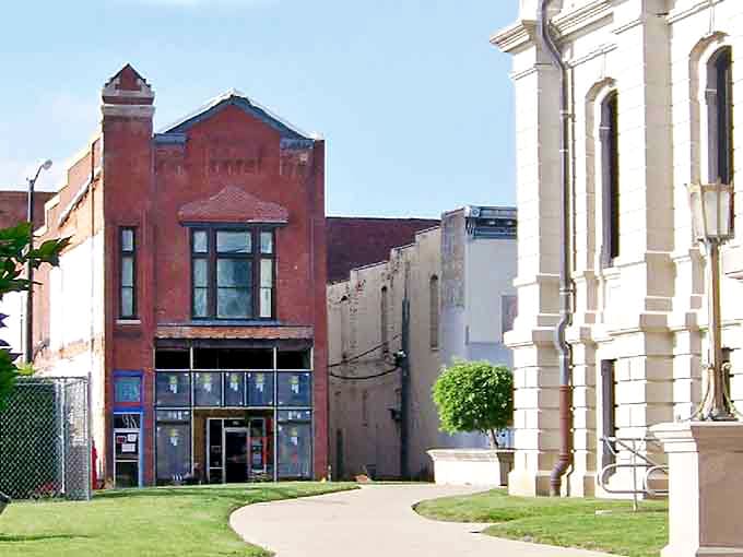 This neoclassical beauty stands as proof that small towns can build monuments worthy of any capital.