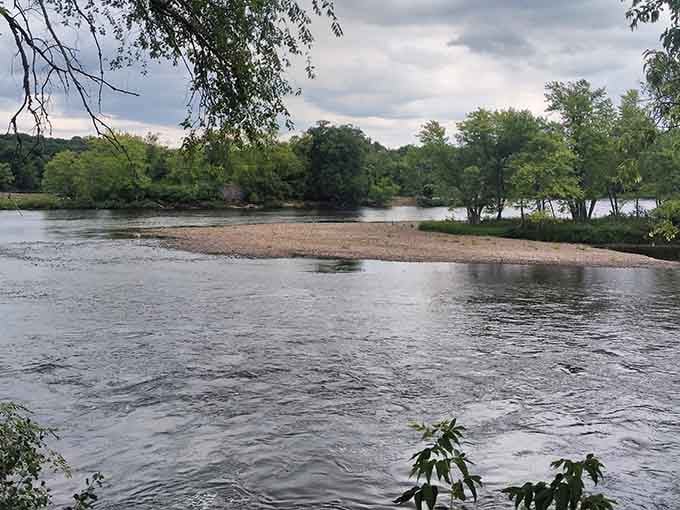 Beaver Island Trail winds along the Mississippi, providing scenic views that cost exactly zero dollars to enjoy.