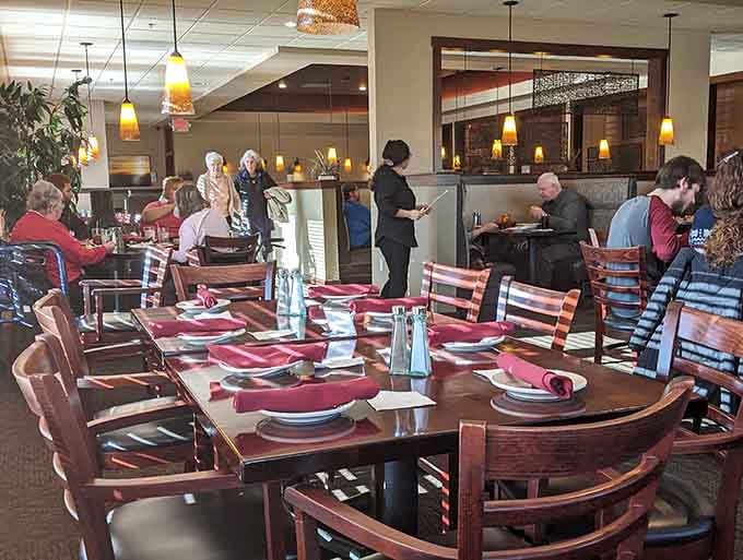 The dining room buzzes with that perfect energy of people united in pursuit of a great meal&mdash;notice nobody's staring at their phones.