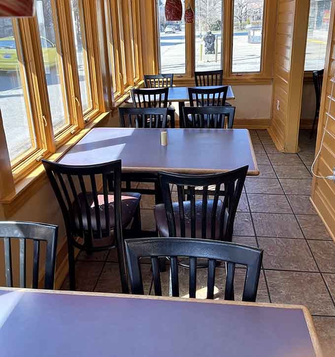 More honest seating where the focus is on the food, not on impressing anyone with unnecessary decor.