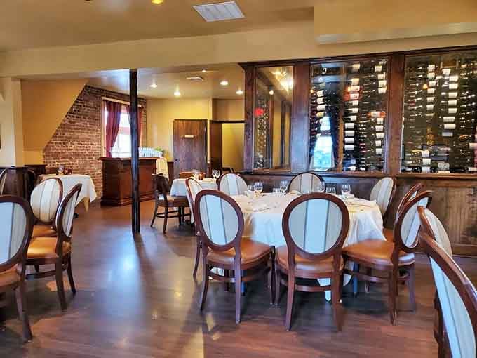 Multiple dining rooms mean you can return repeatedly and have a completely different experience each time you visit.