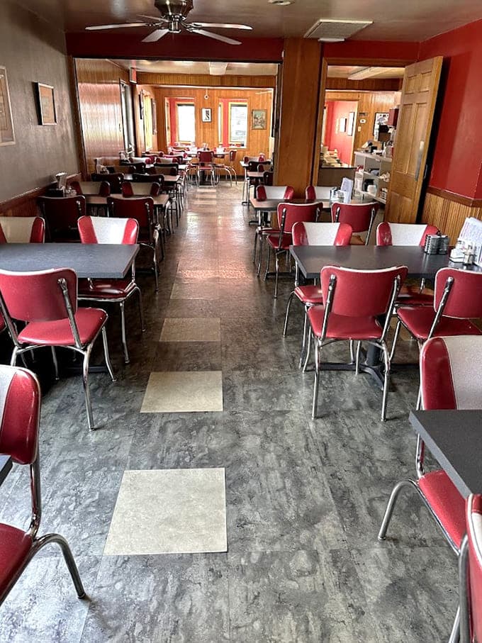 Multiple dining rooms mean plenty of space to contemplate your pie choices in peaceful, retro-styled comfort.