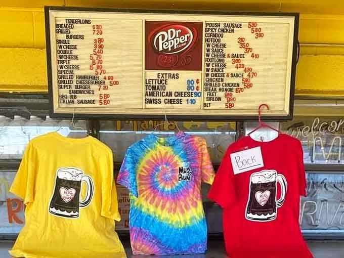 T-shirts featuring root beer mugs with hearts prove some people love this place enough to become walking advertisements.