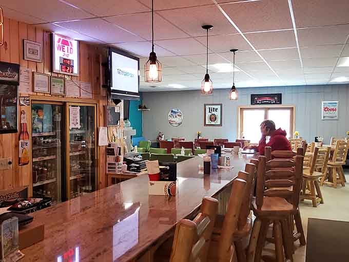 Cozy dining rooms with wooden chairs remind you that good food tastes better in comfortable, unpretentious surroundings.