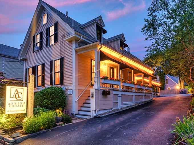 This elegant inn proves that historic charm and modern comfort can absolutely be best friends.