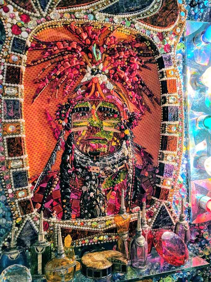 This portrait has more personality than most people you'll meet at your average cocktail party, guaranteed.