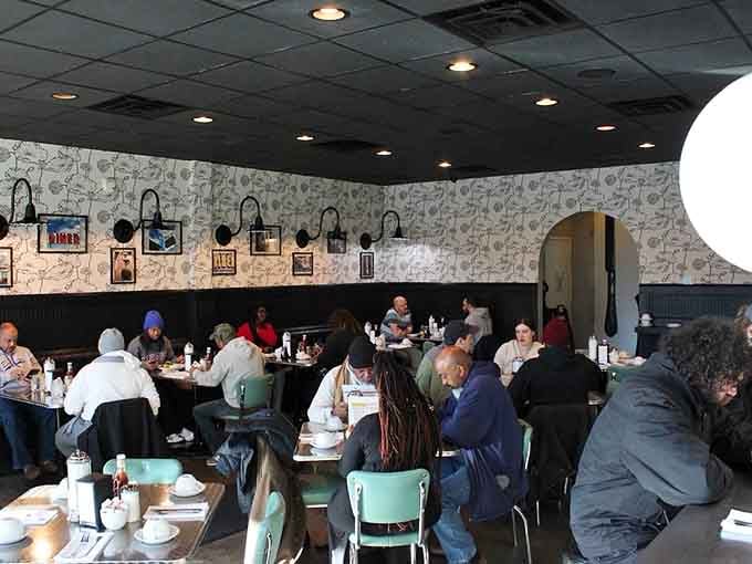 A full house of happy diners is always the best review any restaurant could possibly ask for or receive.