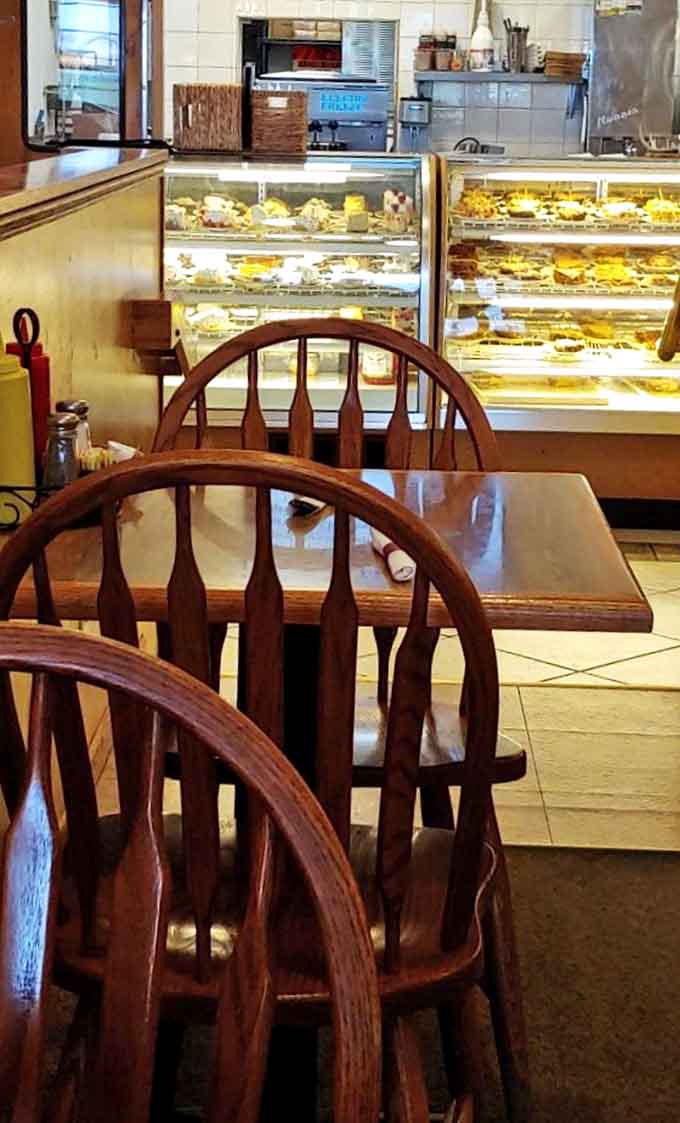 Behind the dessert case lies temptation in its purest form &ndash; pies and cakes that make willpower completely irrelevant.