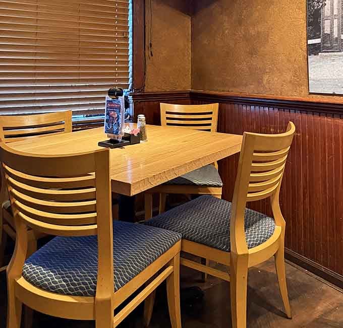 A simple table setting that whispers, "Forget your phone&mdash;the only notification you need is that your food is about to arrive."