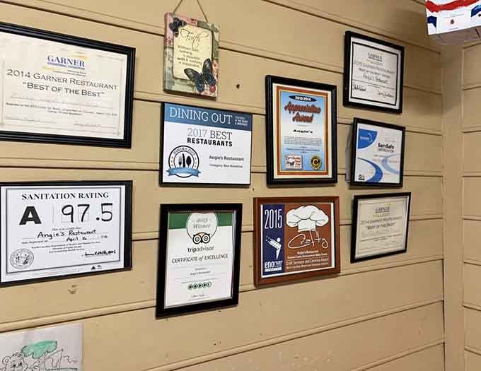 When your wall of awards includes a 97.5 sanitation rating, you're basically showing off and we're here for it.