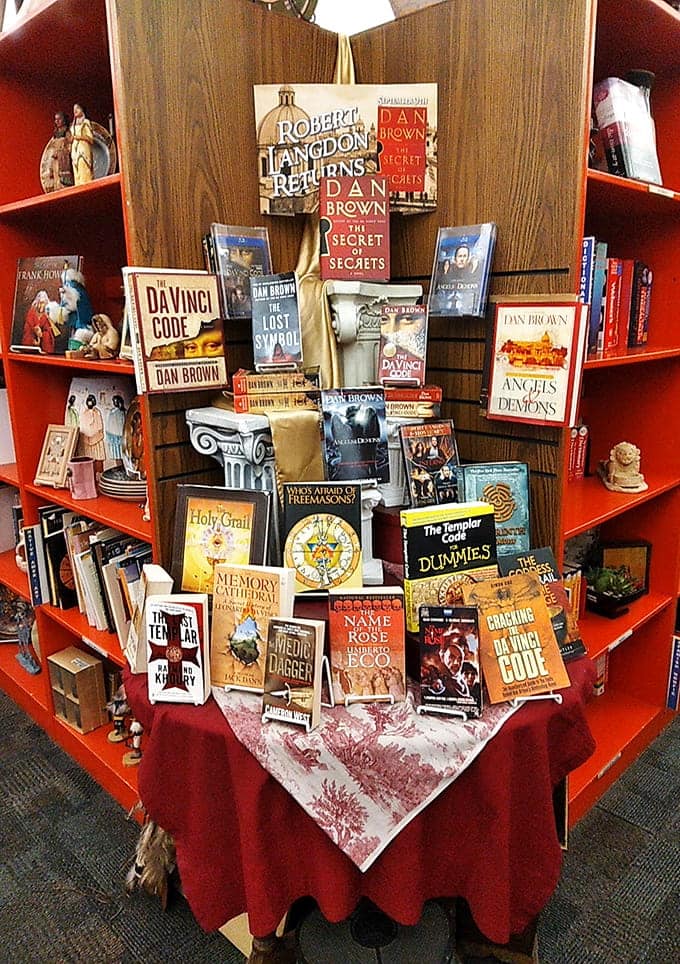 Dan Brown fans, this display speaks directly to your conspiracy-loving, puzzle-solving, page-turning soul.