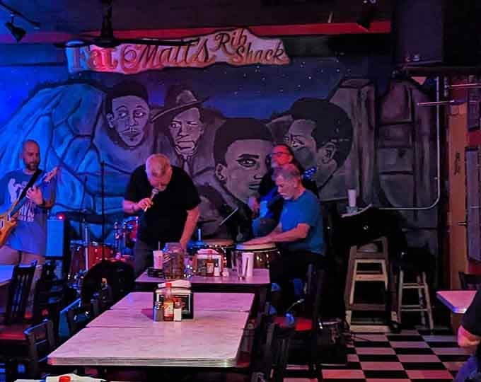 Live blues musicians performing while you eat ribs is basically what heaven's cafeteria probably looks like, honestly.