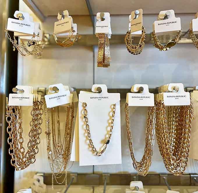 Golden treasures from Banana Republic that won't break the bank&mdash;proof that looking like a million bucks doesn't require spending it.