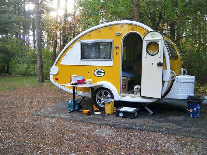 That Packers-themed teardrop camper proves Wisconsin pride travels well, even to the most peaceful camping spots around.