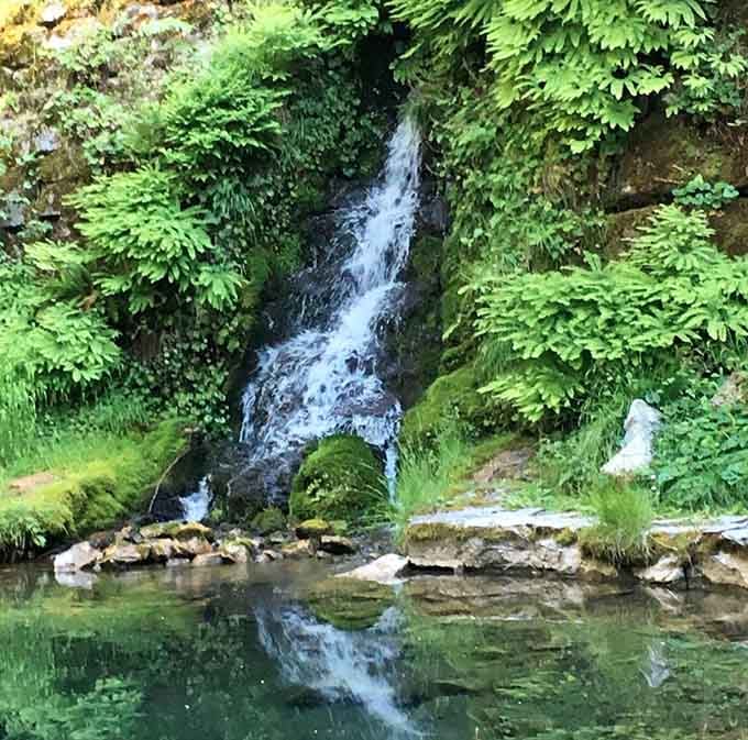 Small waterfalls dot the landscape around the monument, adding their own soundtrack to your above-ground explorations and discoveries.