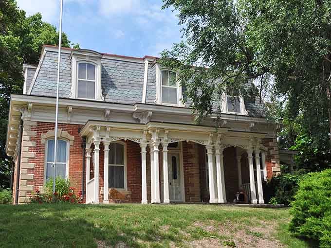 This Victorian beauty with its mansard roof and ornate columns represents Rock Port's prosperous past in brick and mortar.