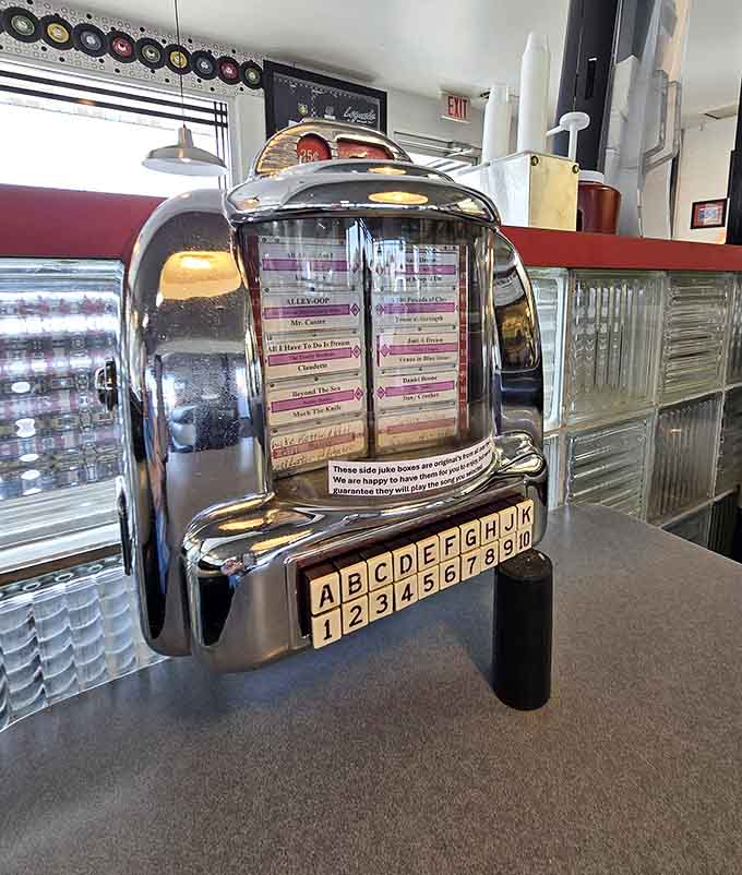 This tabletop jukebox is ready to serenade your meal with hits from when music came on actual vinyl records.