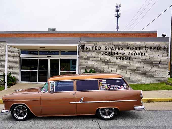 Even the postal service has vintage flair in Joplin. That classic car seems to be saying, "Letters still matter, folks!"
