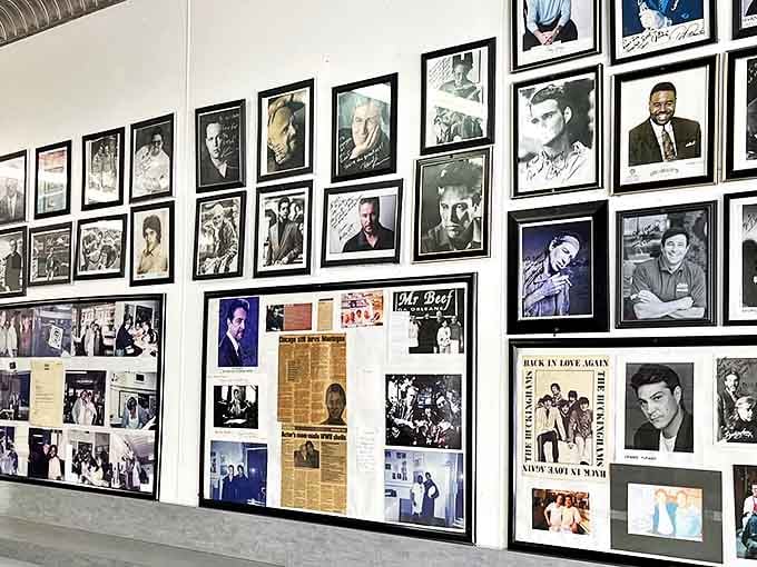 The wall of fame tells stories without words&mdash;decades of celebrity pilgrims who've made the journey to this temple of beef.