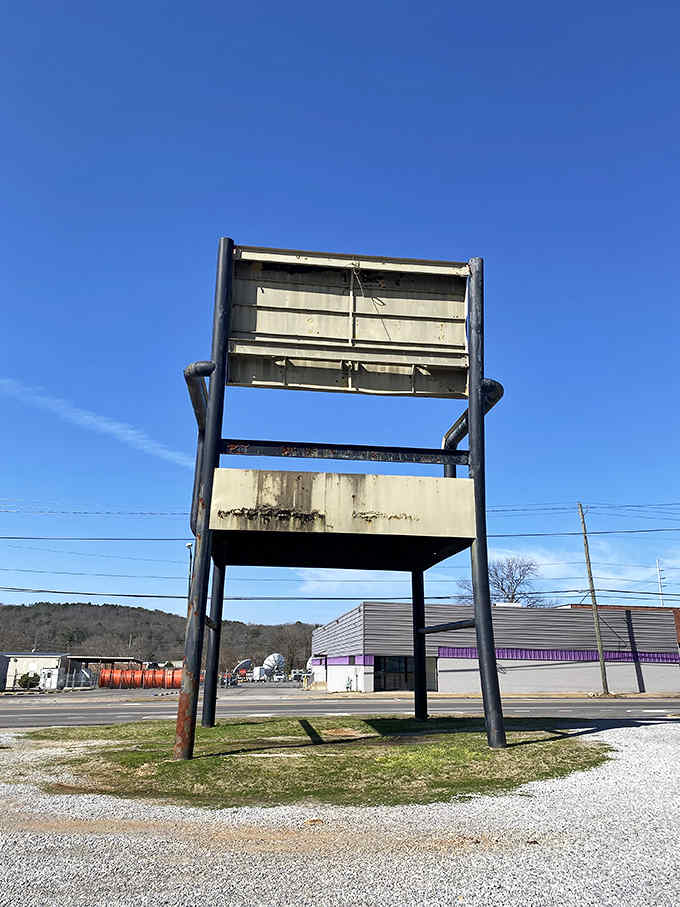 The back view reveals the serious engineering that went into making sure this thing doesn't topple over in a storm.