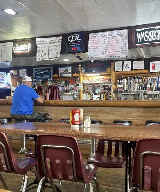 Simple tables that have hosted thousands of "best burger I've ever had" moments. If these tables could talk, they'd say "order the cheeseburger."