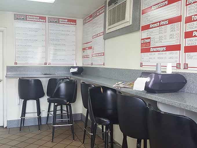 Counter seating that says, "Stay awhile, but not too long"&mdash;the perfect Chicago balance of hospitality and efficiency.