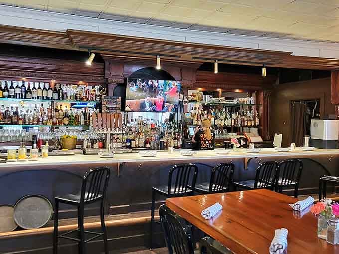 The well-stocked bar promises liquid masterpieces crafted with the same care Picasso gave his paintings, minus the cubism.