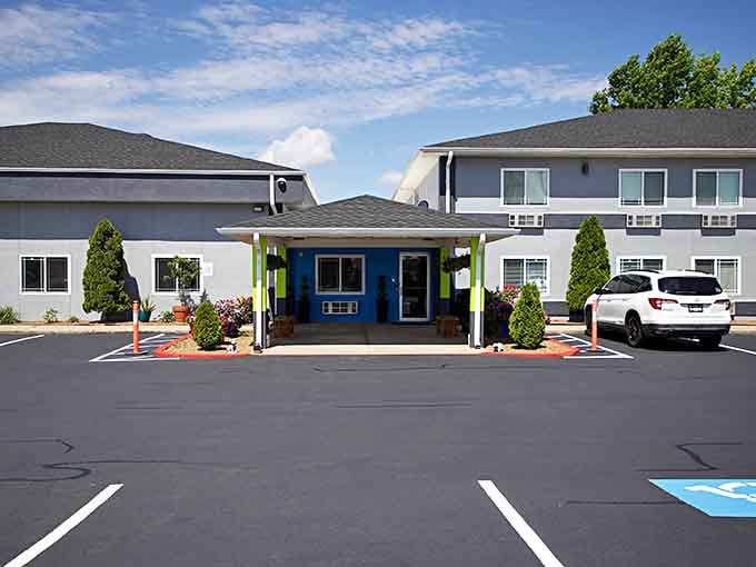 The Express Inn offers comfortable lodging without coastal markup&mdash;where the surprise isn't the bill but how rested you feel.