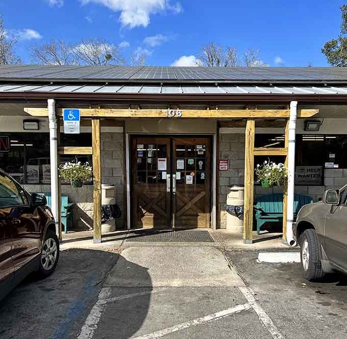 Pearl Country Store sits ready to sell you antiques, crafts, and memories you didn't know you needed.