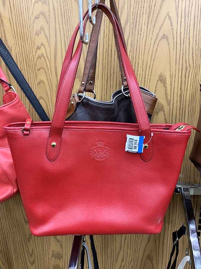 This red handbag proves that designer-quality accessories don't always require designer-level prices to look absolutely fabulous.