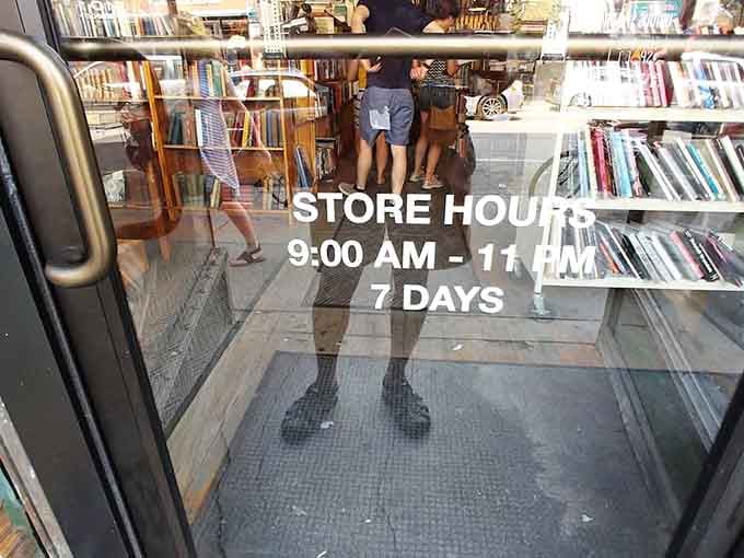 Open from 9 AM to 11 PM daily, because book lovers keep vampire hours and nobody judges.
